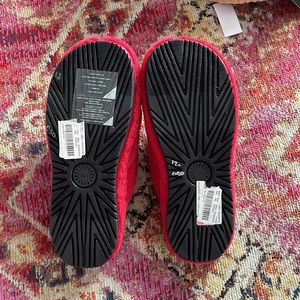 UGG | Shoes | Ugg Mens Red Fluff Yeah Slipper Slides | Poshmark